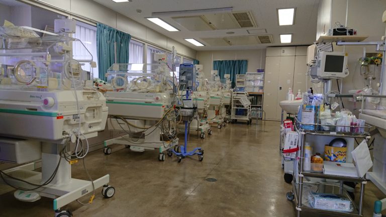 NICU・GCU ｜ 綜合病院山口赤十字病院